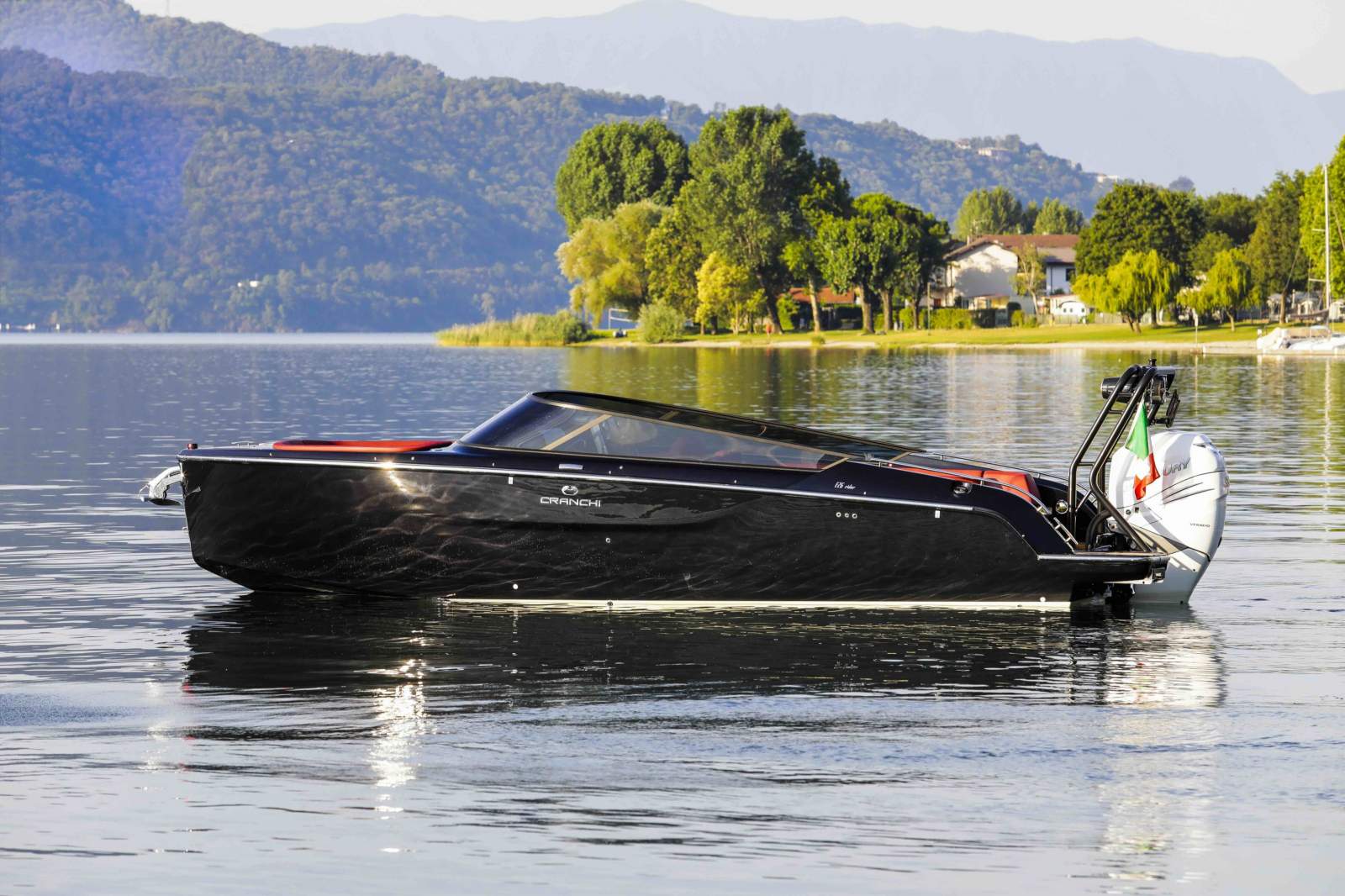 2025 Cranchi E26 Rider | Boat Research | Yachthub