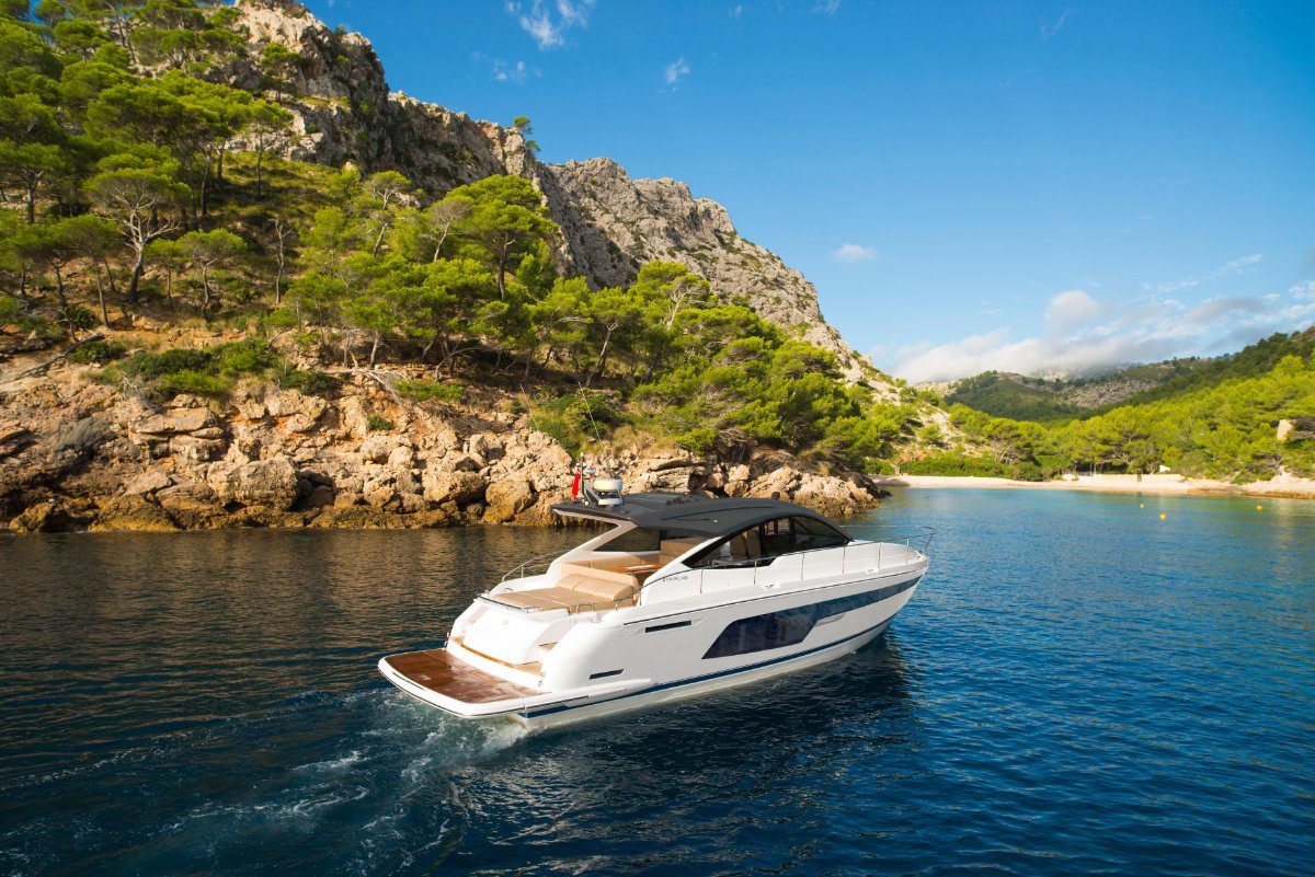2025 Fairline Targa 50 Open | Boat Research | BoatsOnline