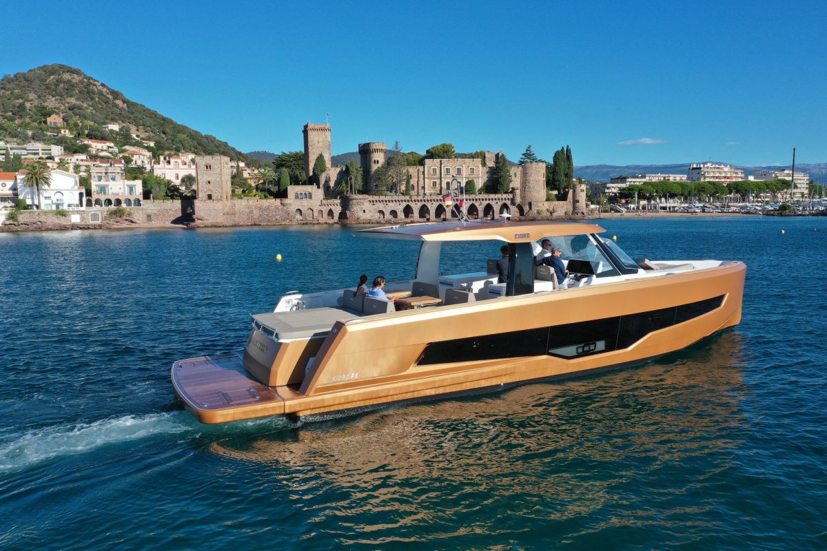 2025 Fjord 53 Xl | Boat Research | Boats Online