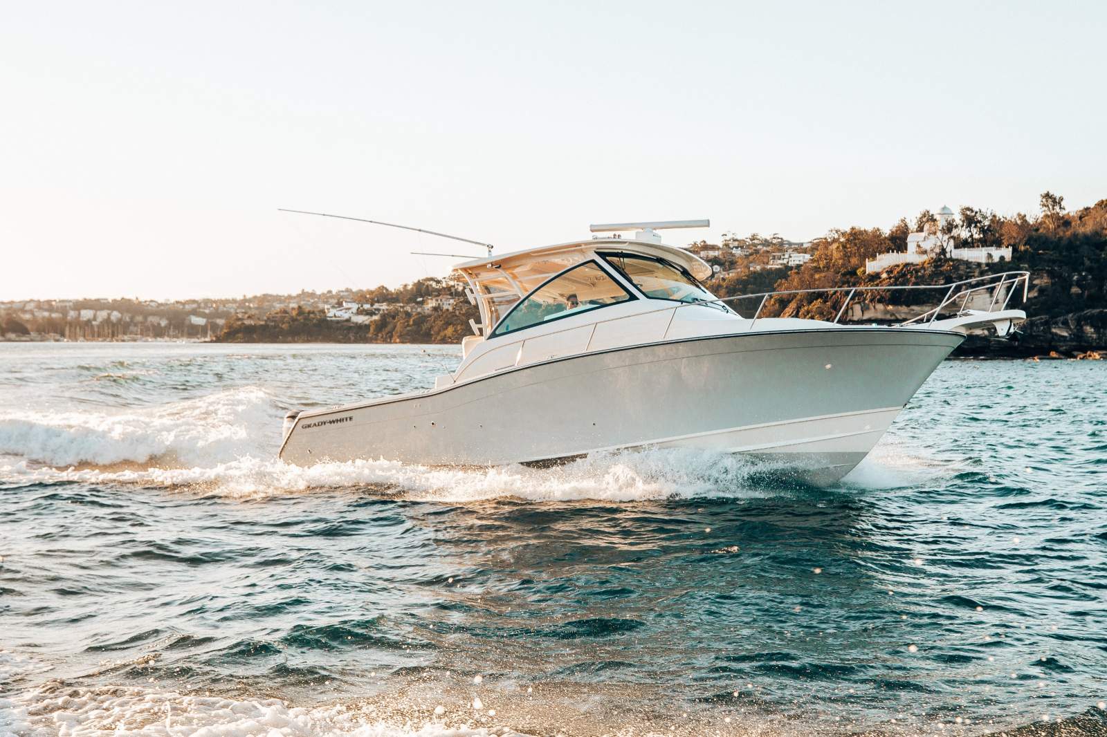 2025 Grady-white Express 370 | Boat Research | Yachthub