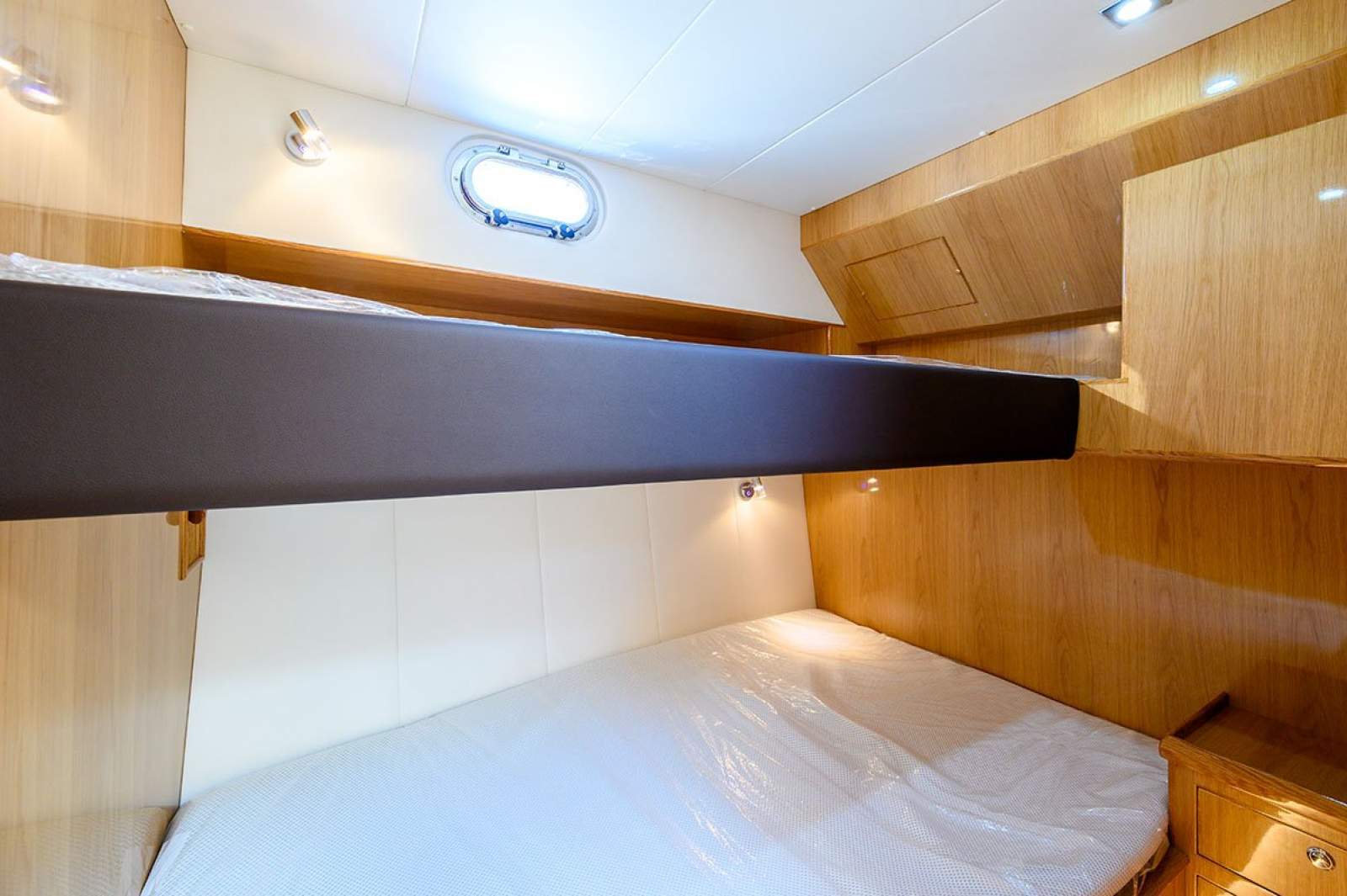 2025 Island Gypsy 40 Wide Body | Boat Research | Boats Online