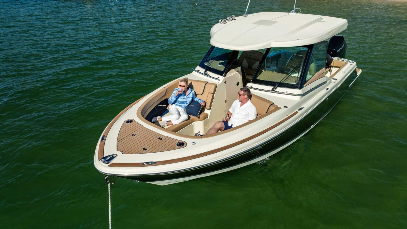 2025 Chris Craft Calypso 32 | Boat Research | Yachthub