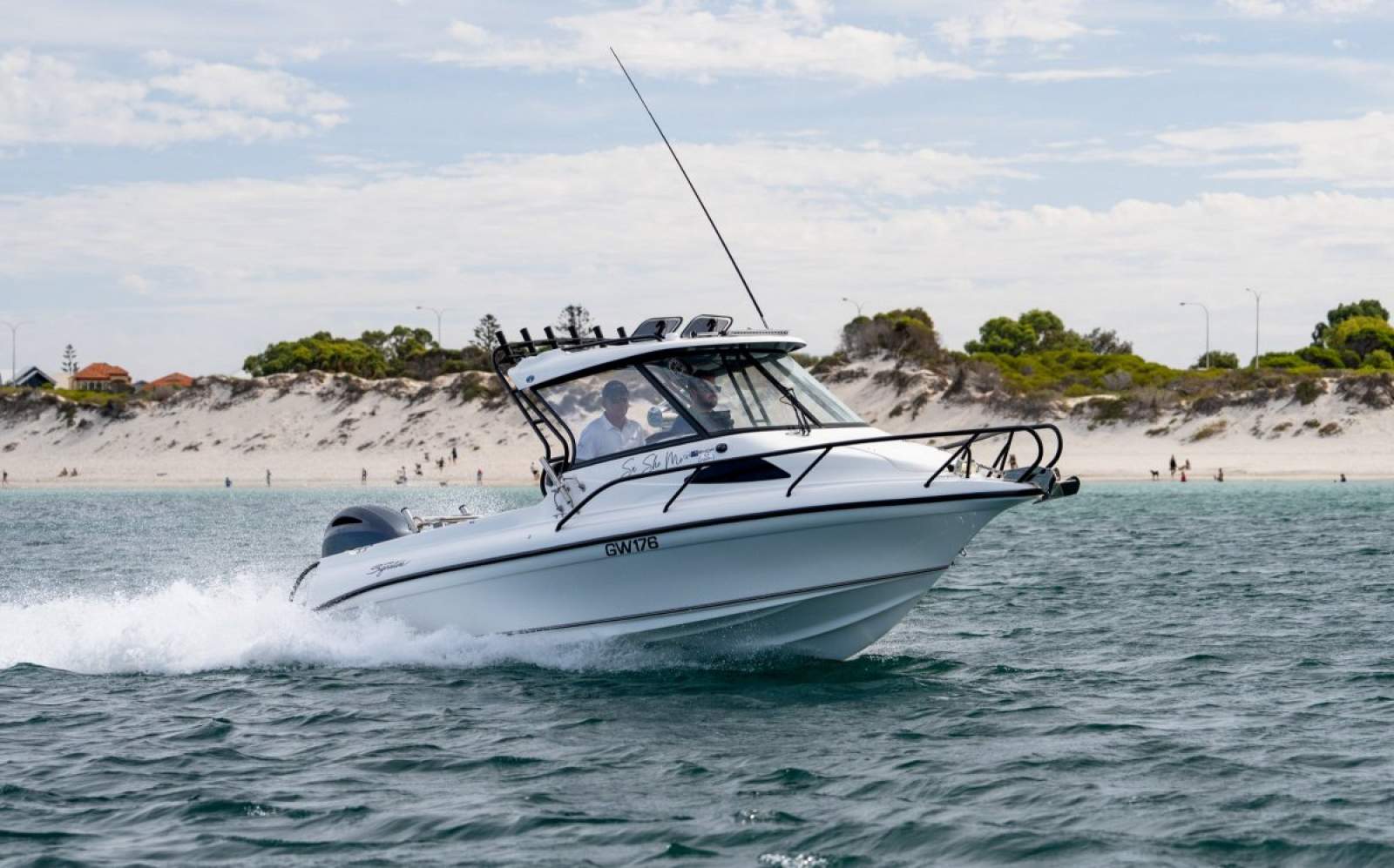 2025 Haines Signature 640f | Boat Research | BoatsOnline