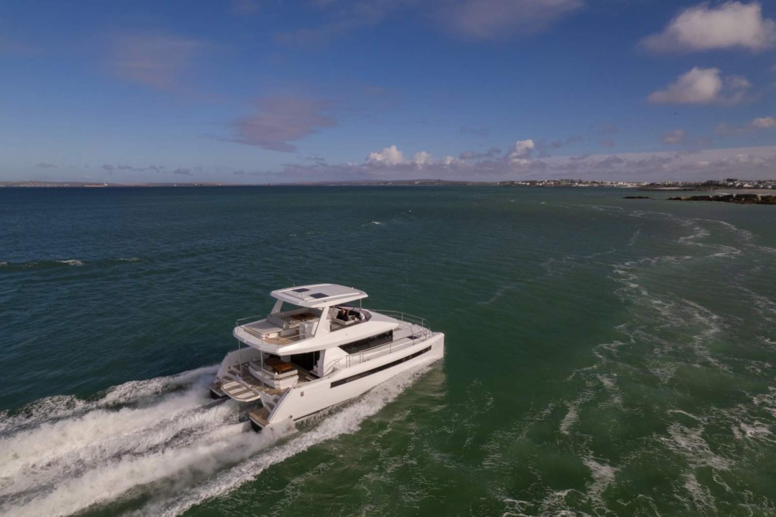 2025 Leopard Catamarans 46 Powercat | Boat Research | Boats Online