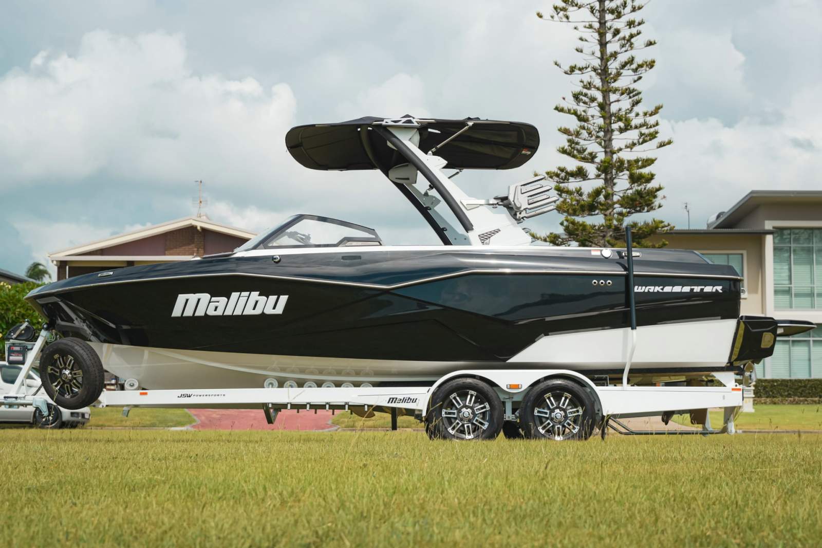 2025 Malibu Wakesetter 22lsv | Boat Research | Boats Online