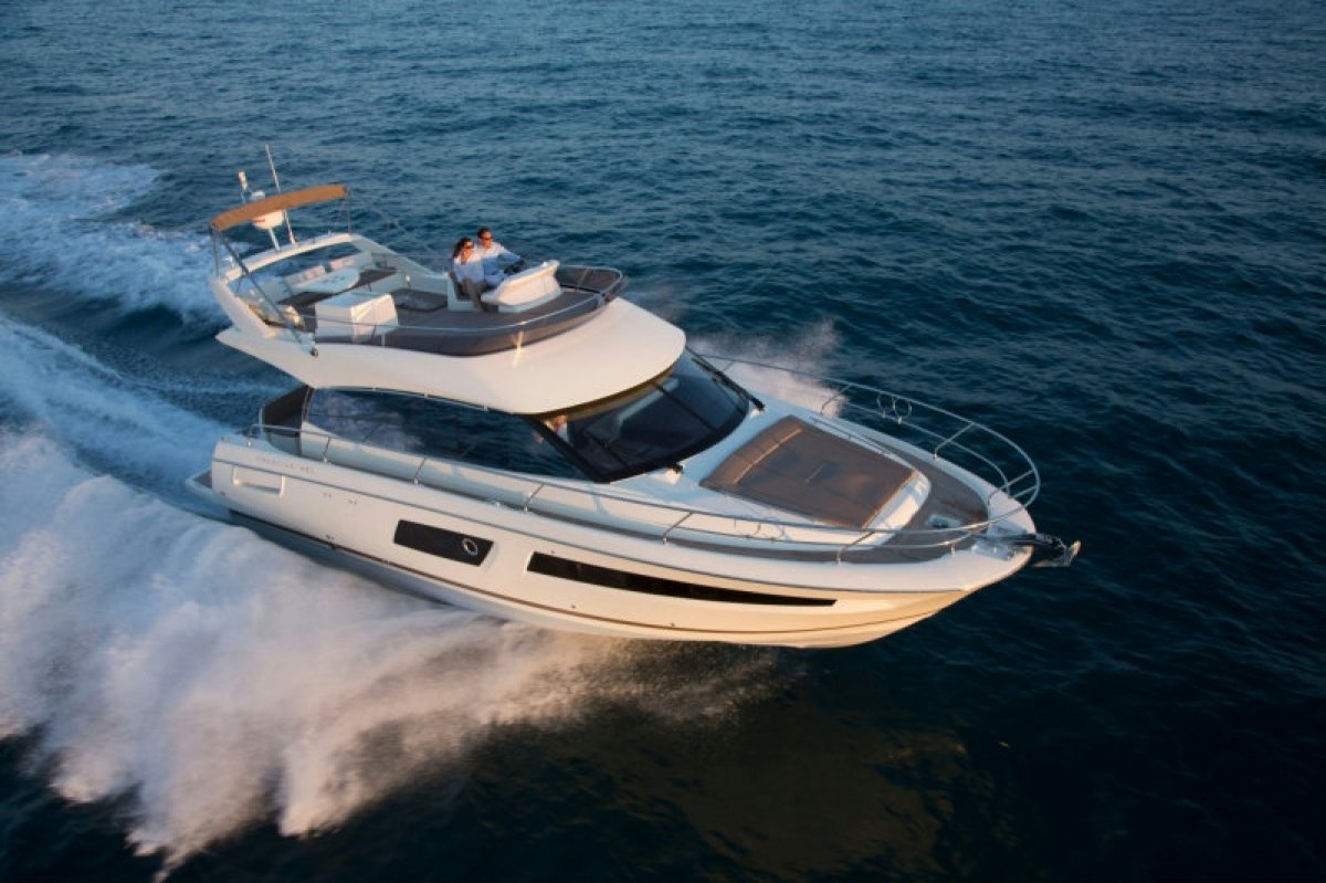 2015 Prestige 450 | Boat Research | Boats Online
