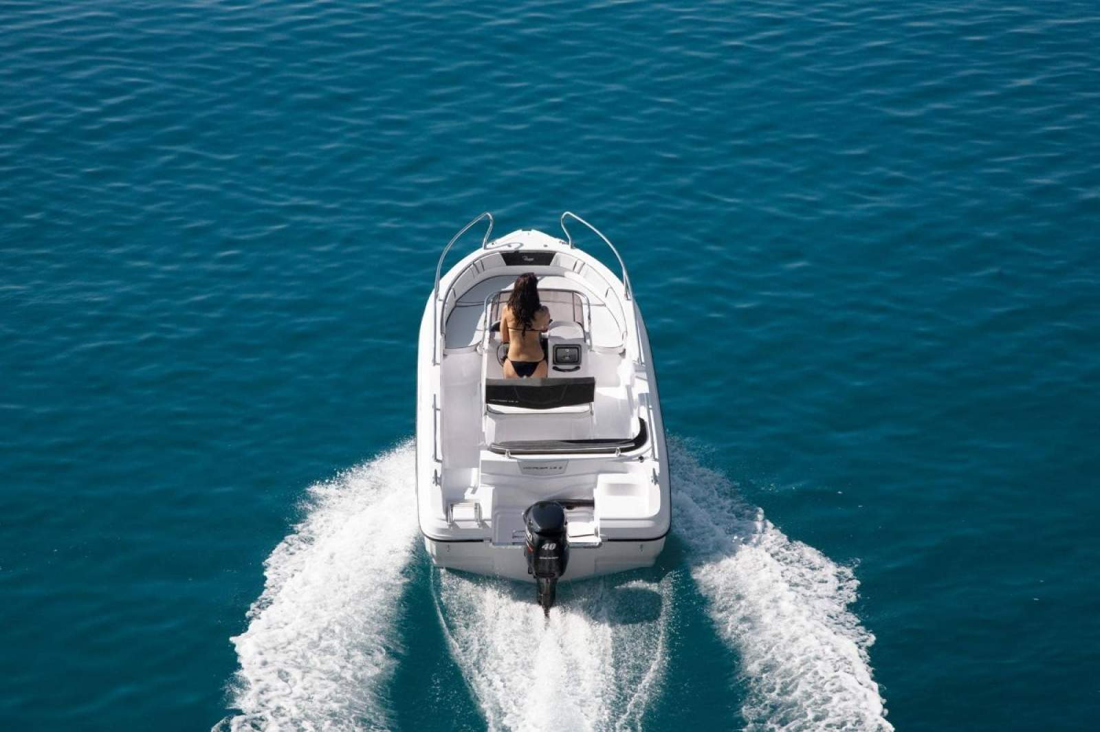2025 Ranieri Voyager 19 S | Boat Research | Boats Online
