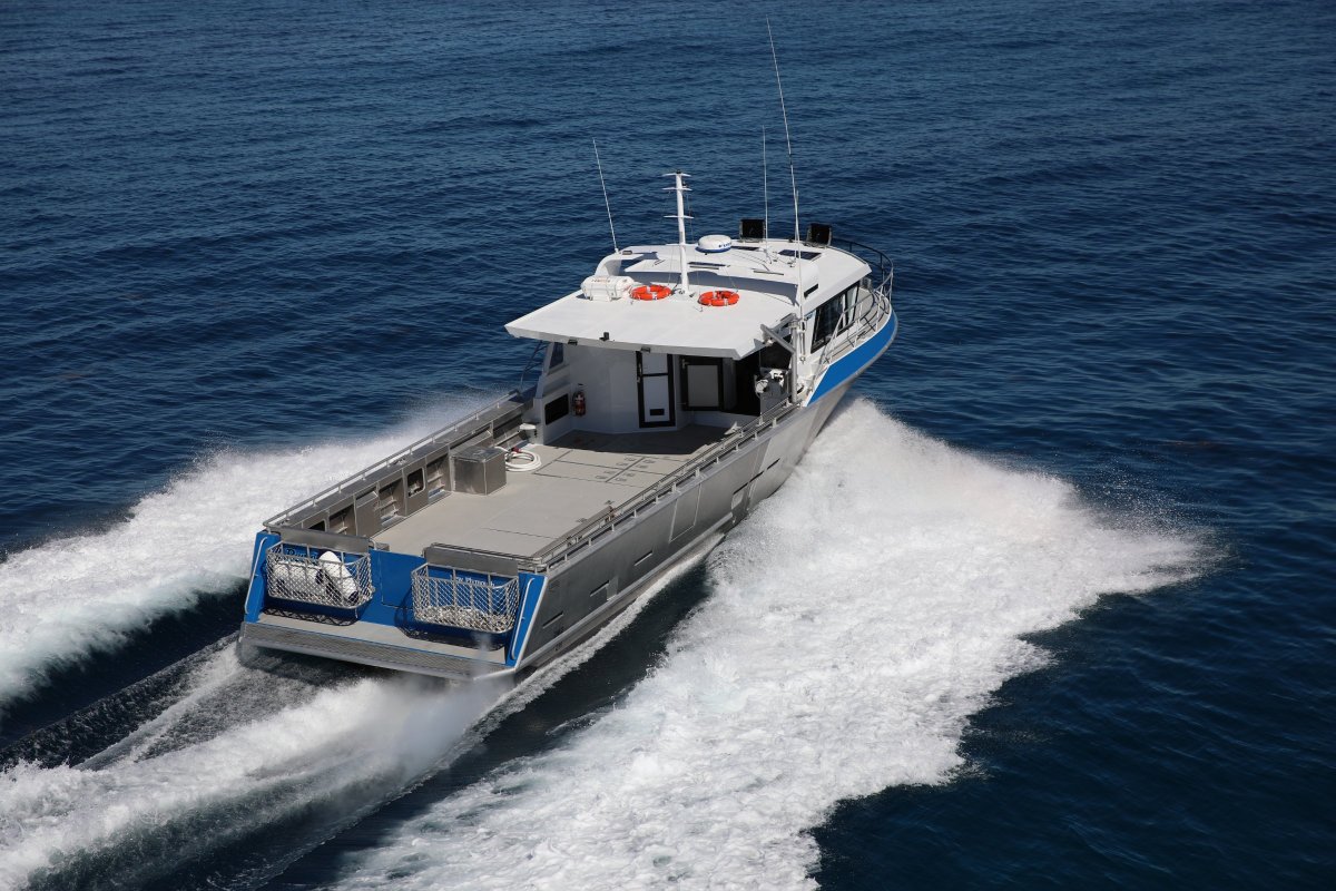 2025 Saltwater Commercial Boats 16.6 Cray Boat | Boat Research | Yachthub
