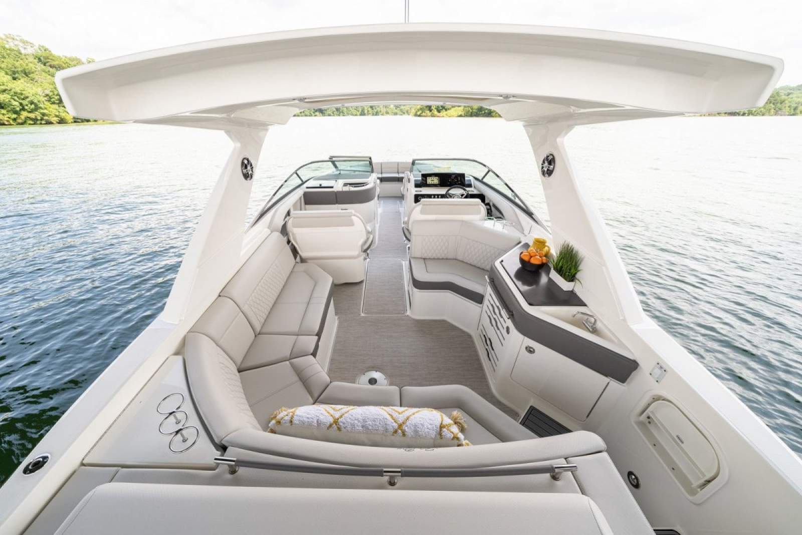 2025 Sea Ray 310 Slx | Boat Research | Boats Online