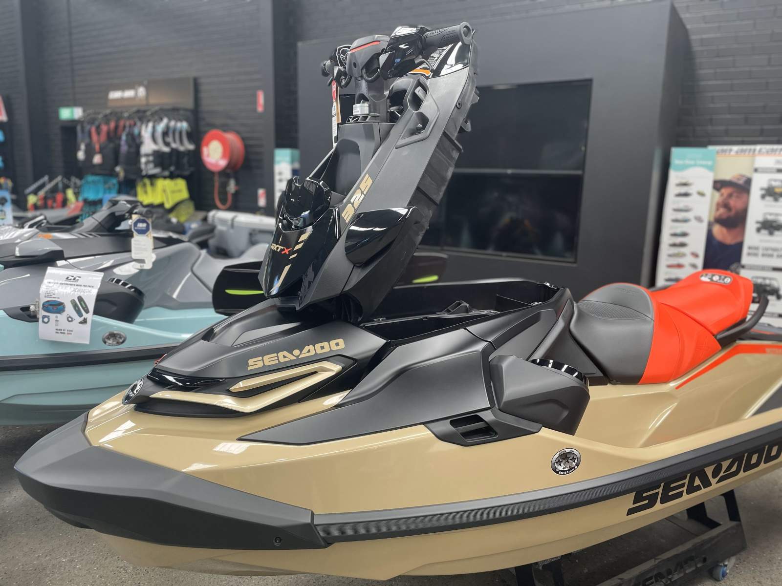 2025 Sea-doo Rxt-x Rs 325 | Boat Research | Yachthub