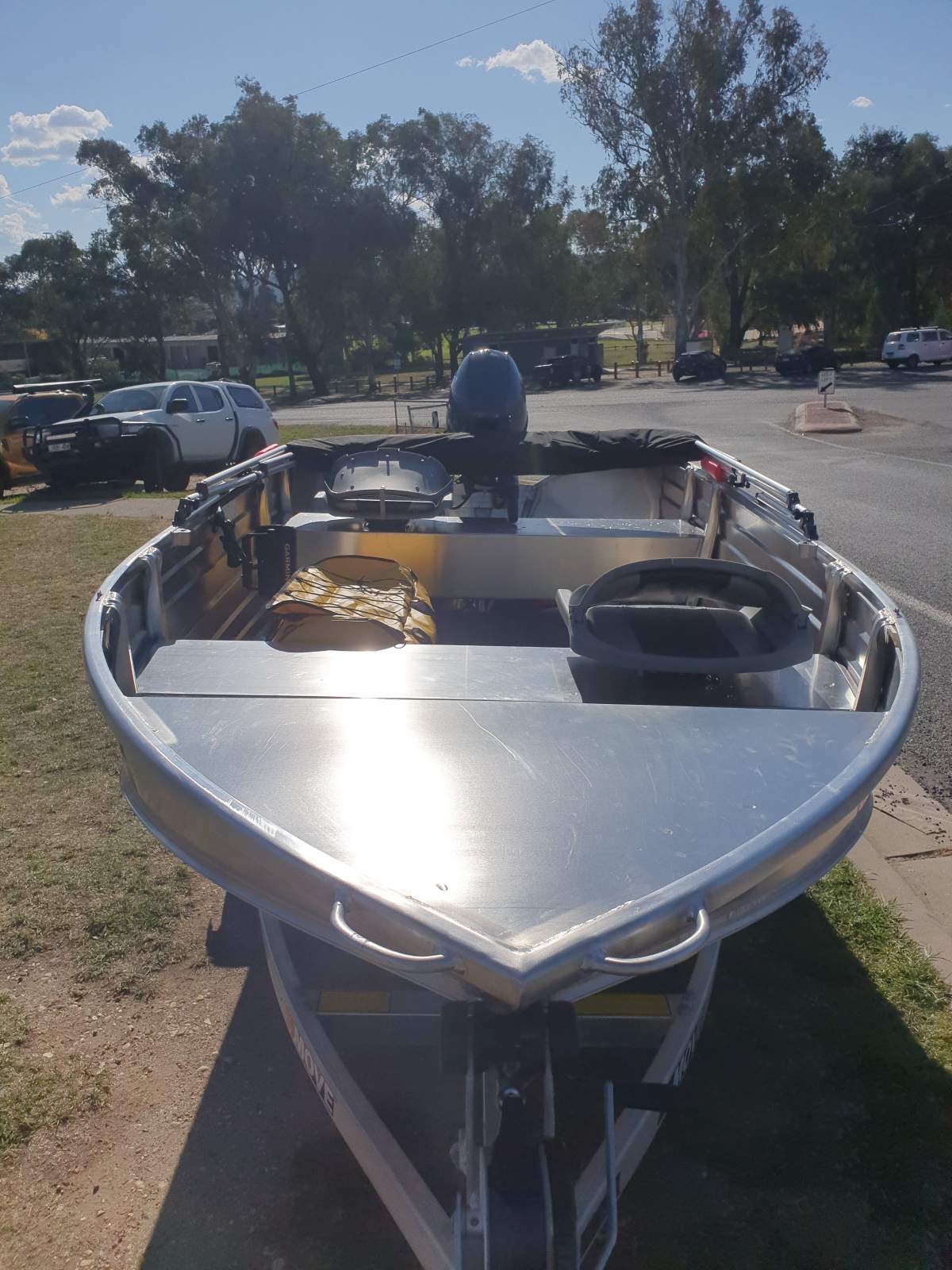 2025 Stacer 379 Proline | Boat Research | Boats Online