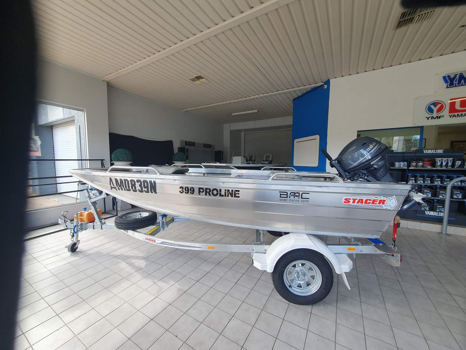 2025 Stacer 399 Proline | Boat Research | Boats Online