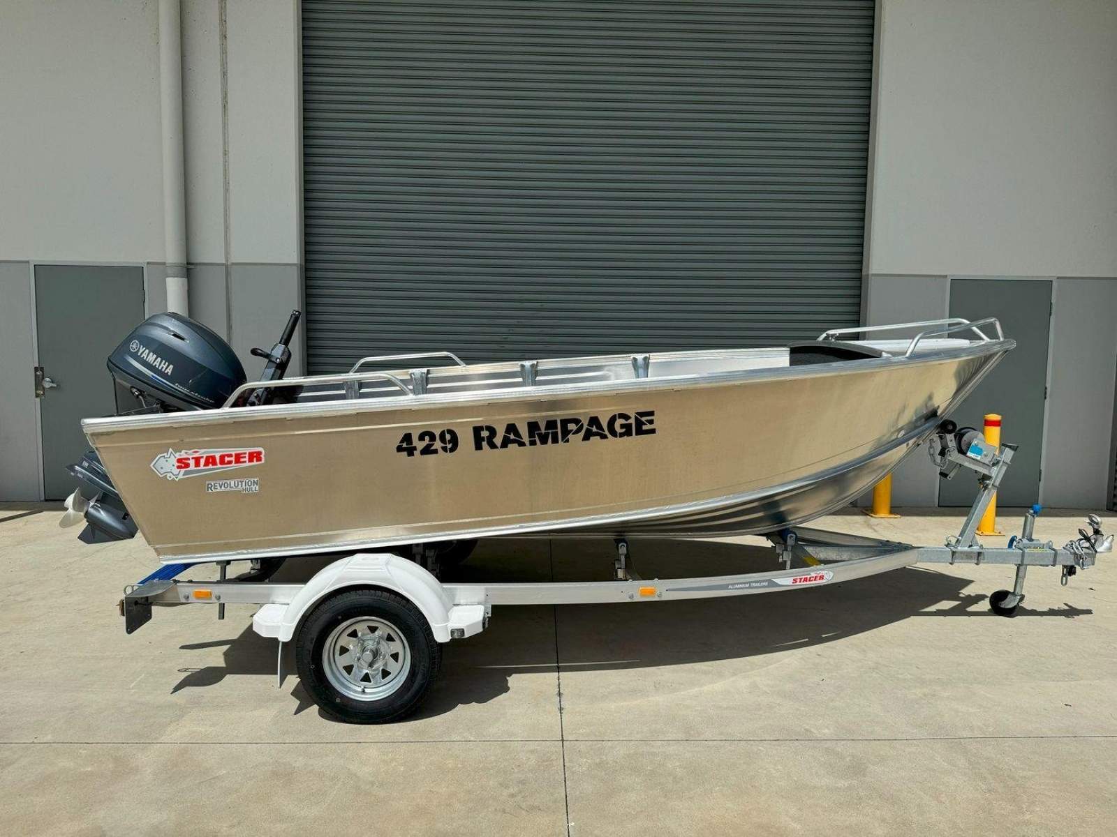 2025 Stacer 429 Rampage | Boat Research | Yachthub