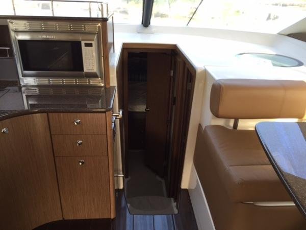 2015 Meridian 441 Sedan | Boat Research | Yachthub