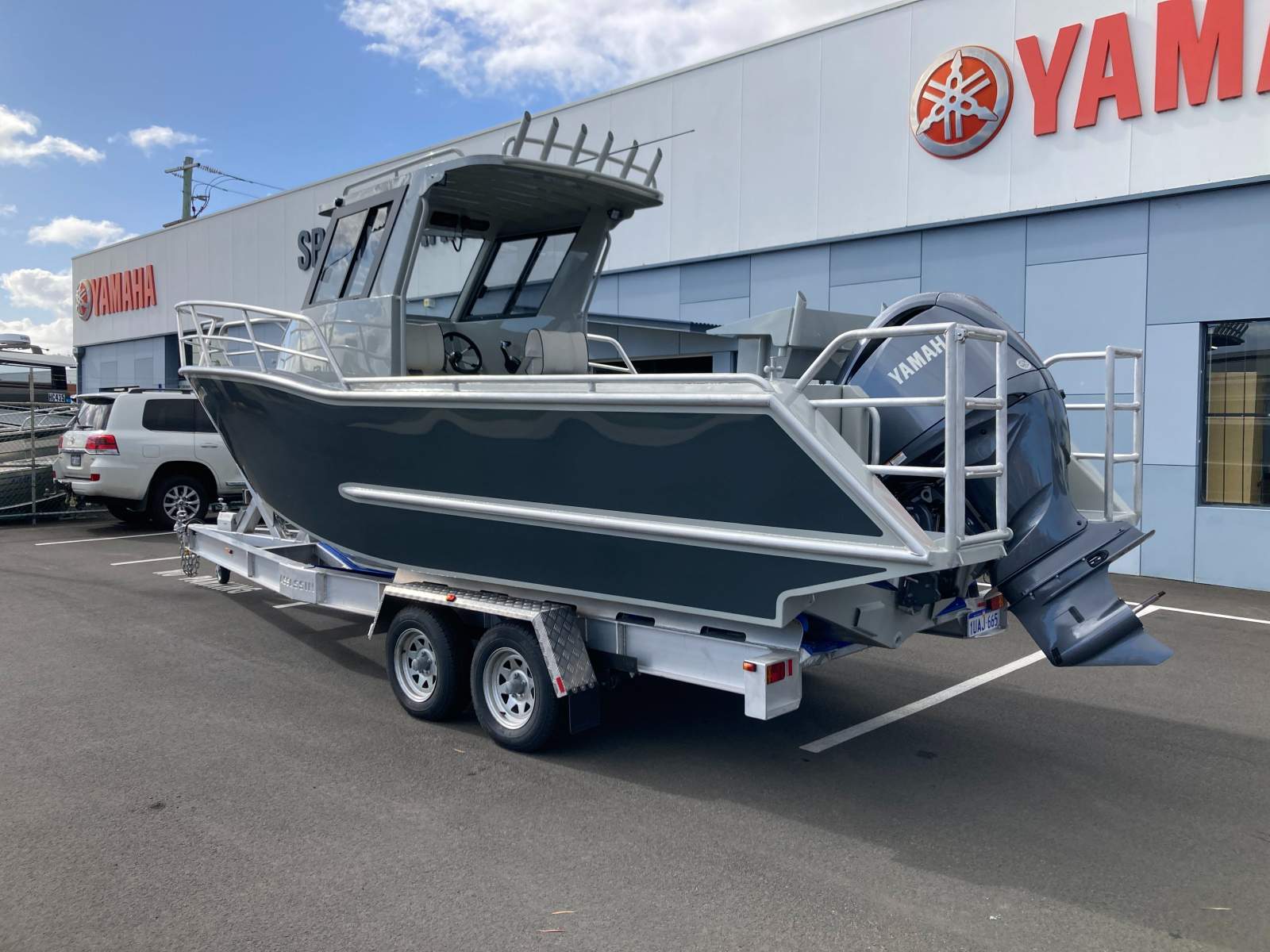 2024 Assassin 770 Island Cab | Boat Research | Yachthub
