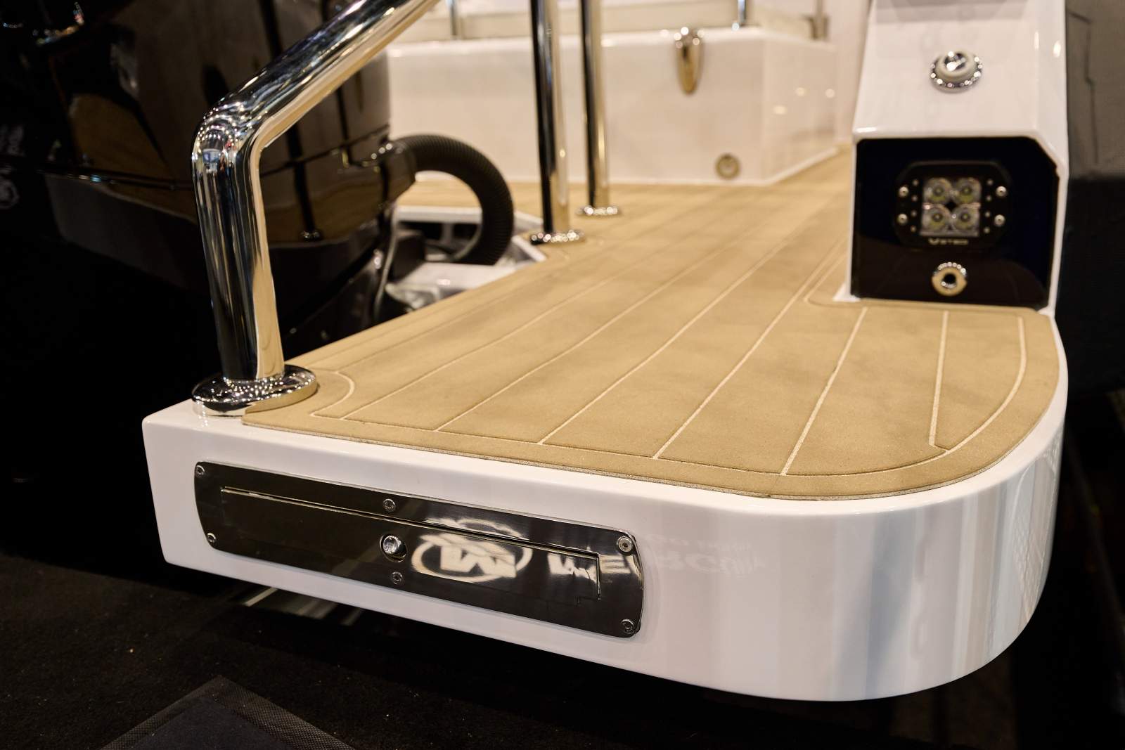 2024 Lux Custom Boats Orca380ht | Boat Research | Yachthub