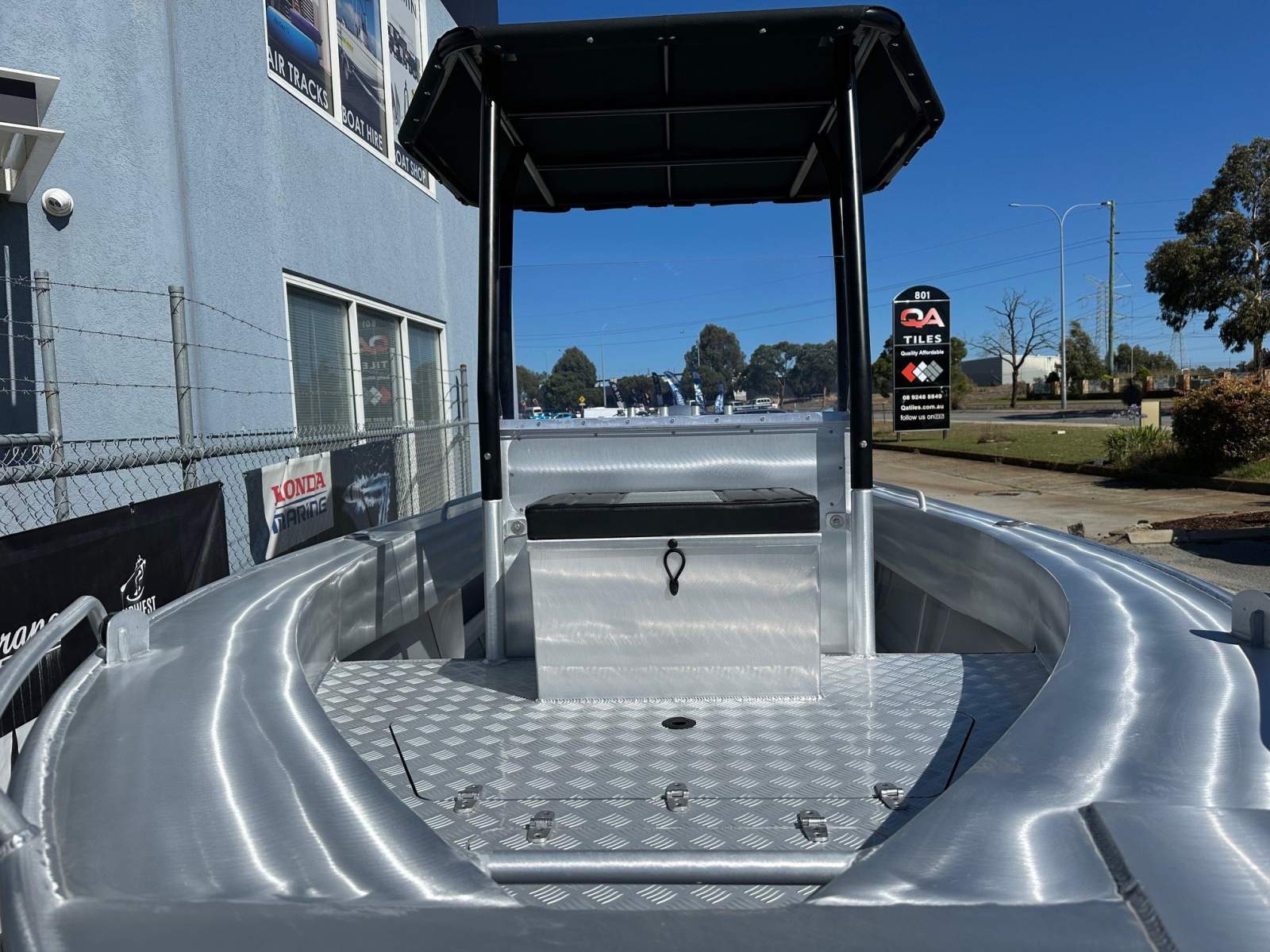 2024 Mclay 531 Fortress Wide Body | Boat Research | Boats Online