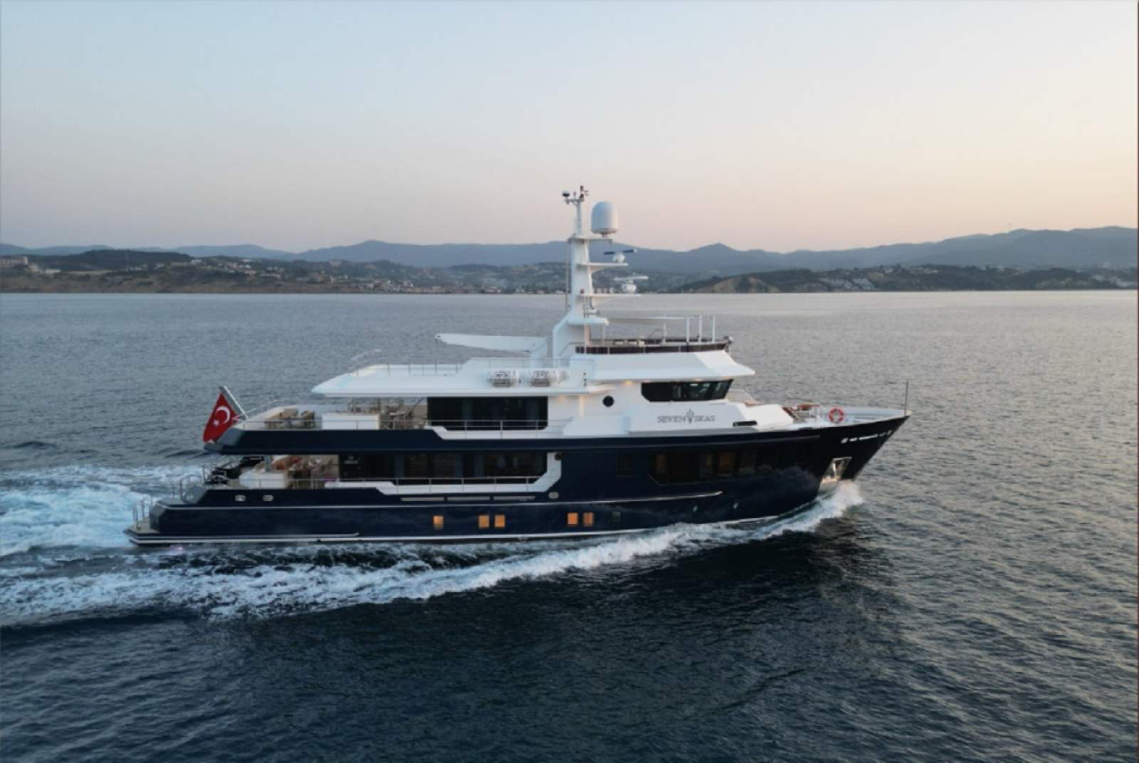 2024 Rmk 120 Expedition Motor Yacht | Boat Research | Boats Online