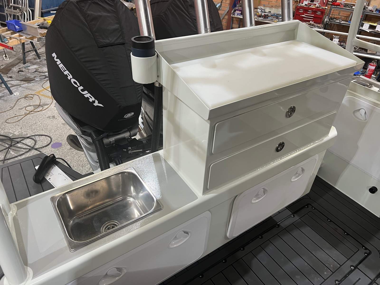 2025 Sea Rider 770 Cabin Hardtop | Boat Research | Yachthub