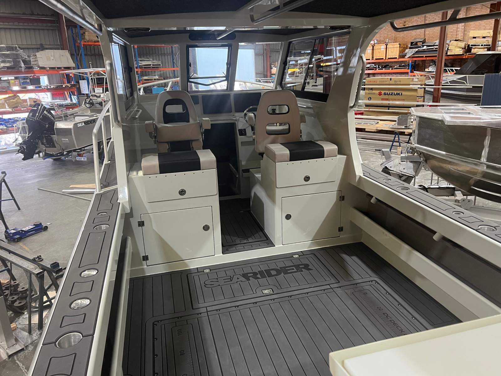 2025 Sea Rider 770 Cabin Hardtop | Boat Research | Yachthub