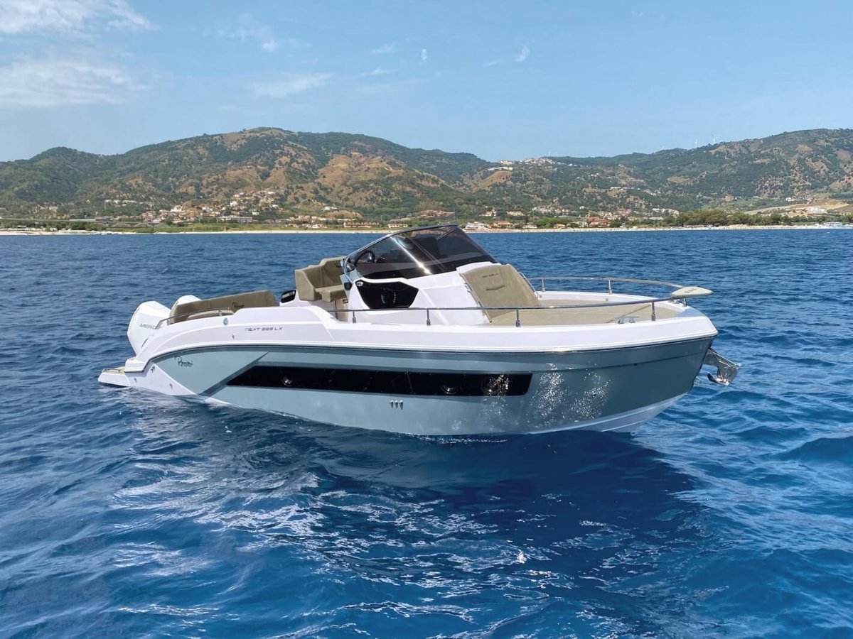 2024 Ranieri Next 285 Lx | Boat Research | Boats Online