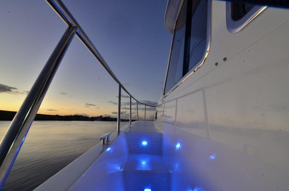 2015 Fairway 43 Flybridge | Boat Research | BoatsOnline