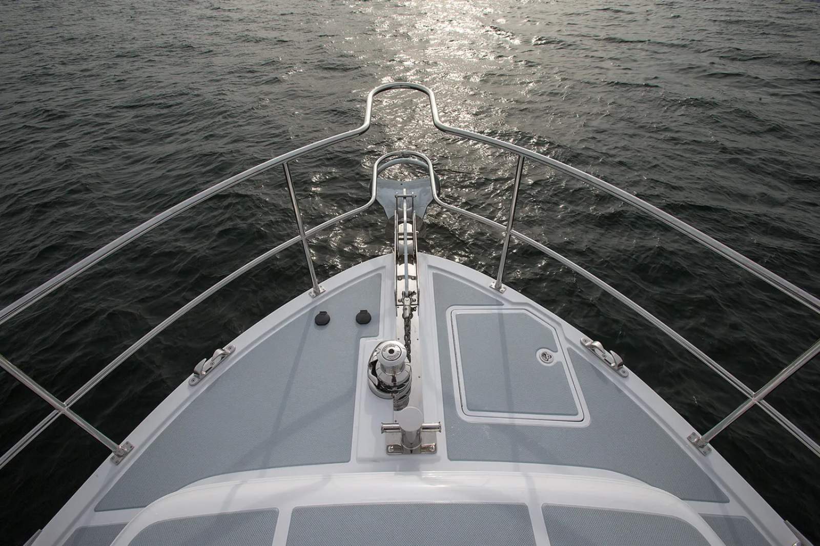 2025 Helmsman Trawler 38e Pilothouse | Boat Research | Yachthub