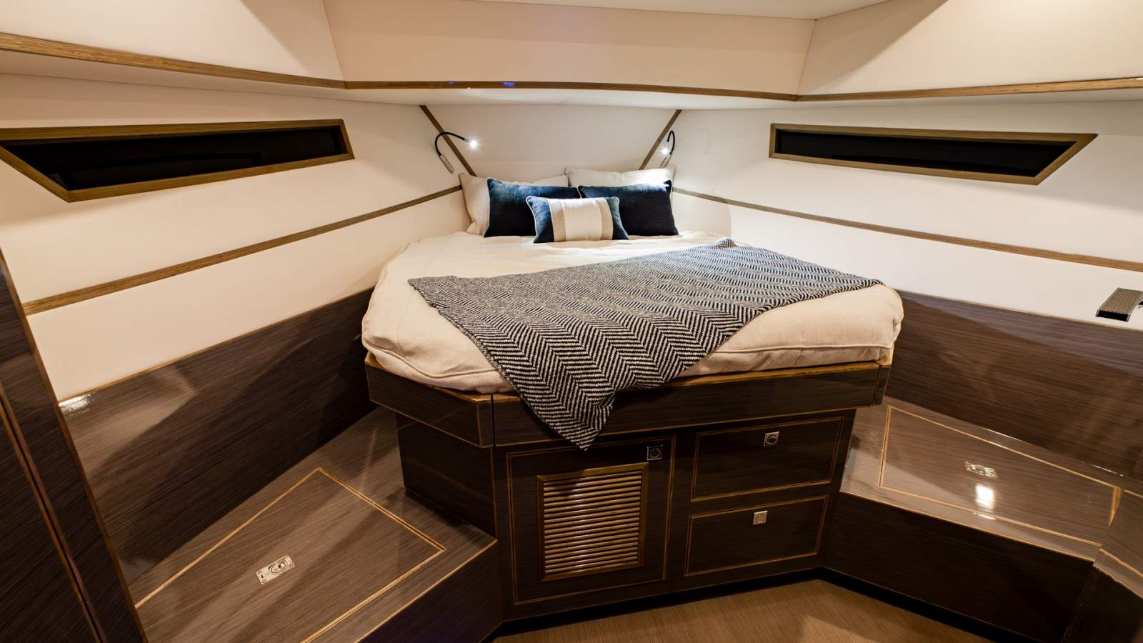 2025 Storm Bay 45 | Boat Research | Boats Online