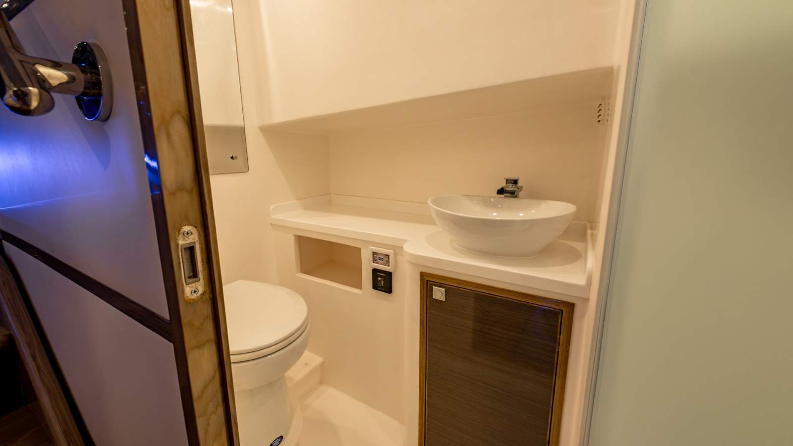 2025 Storm Bay 45 | Boat Research | Boats Online