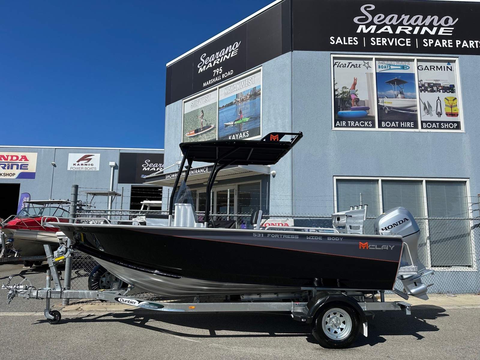 2025 Mclay 531 Fortress Wide Body | Boat Research | Boats Online