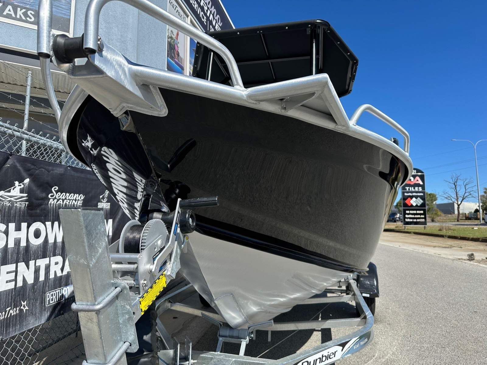2025 Mclay 531 Fortress Wide Body | Boat Research | BoatsOnline