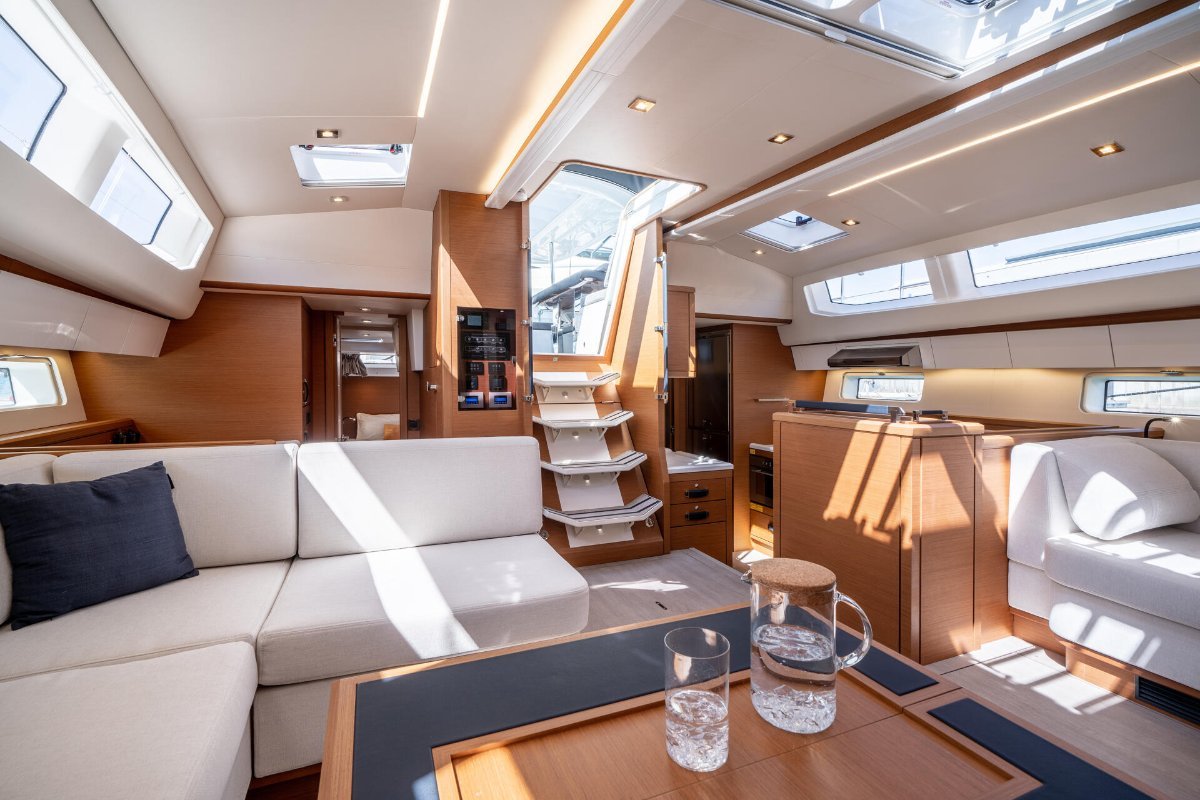 2026 Jeanneau Yachts 65 | Boat Research | Yachthub