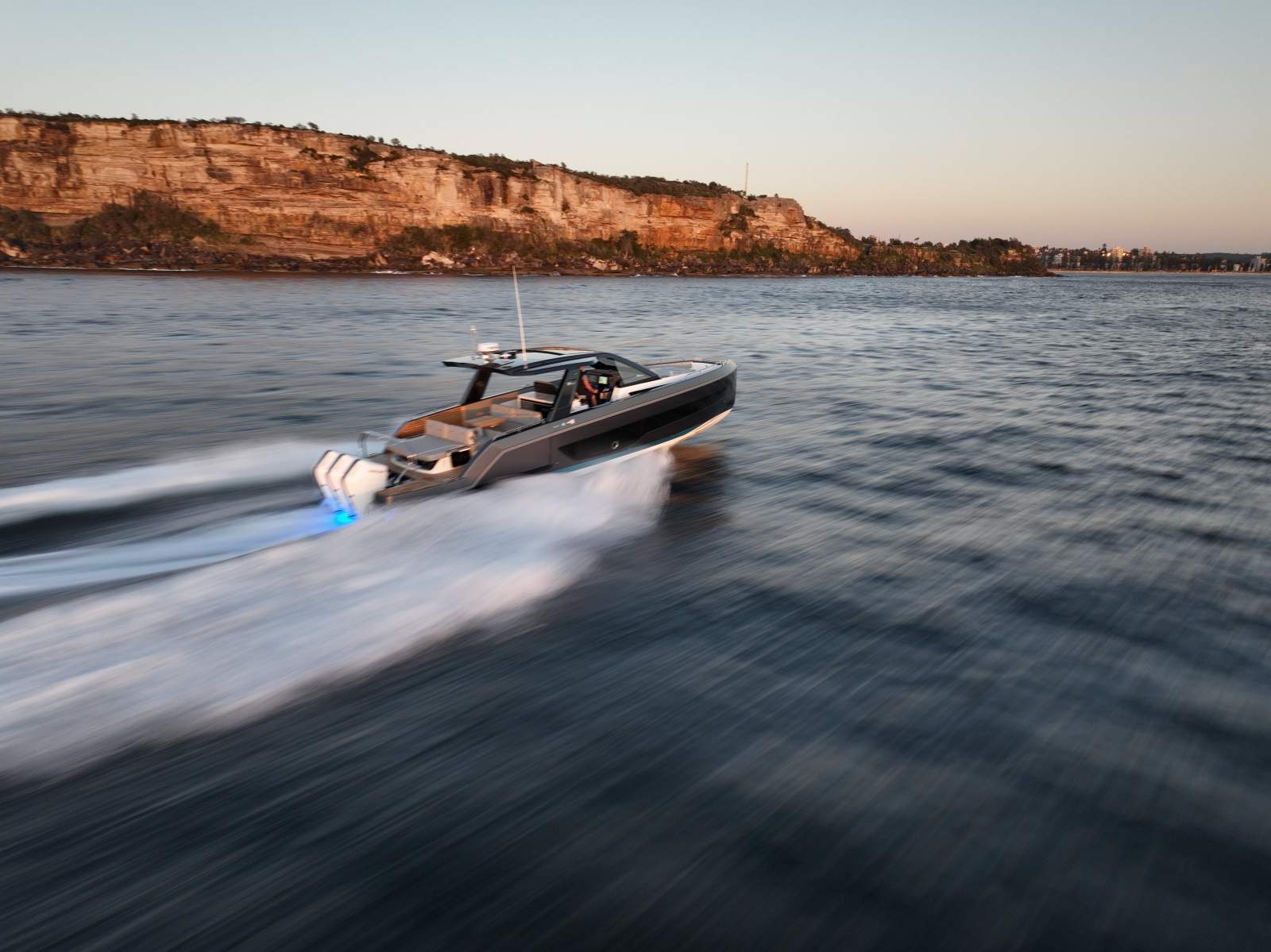 2025 Schaefer V44 | Boat Research | BoatsOnline