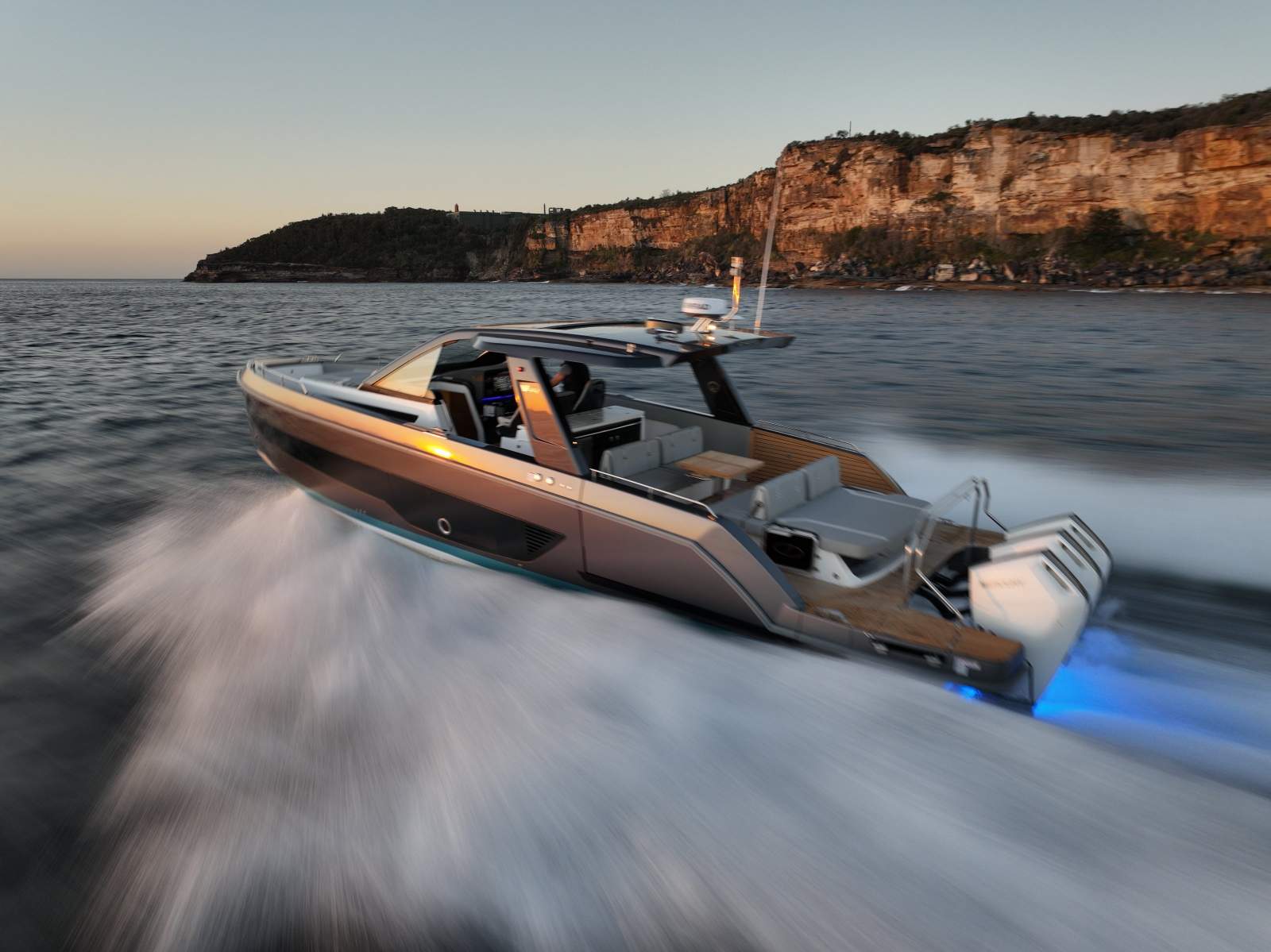 2025 Schaefer V44 | Boat Research | BoatsOnline