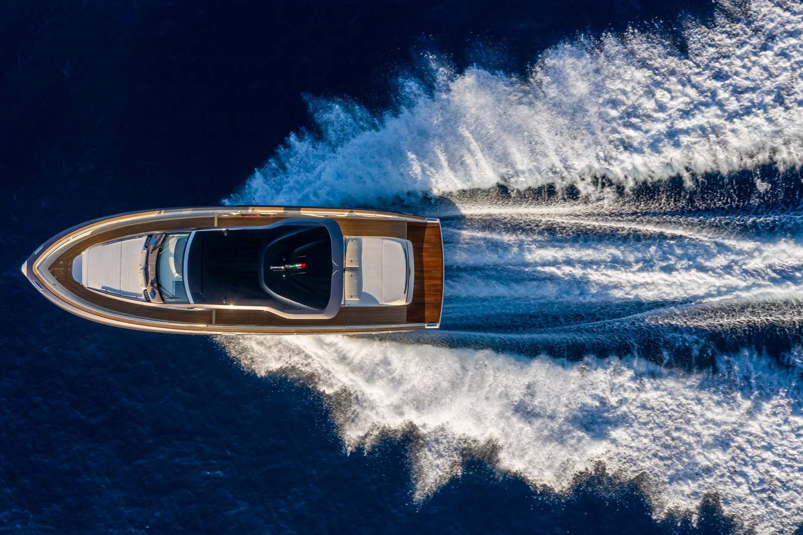 2026 Invictus Tt460 | Boat Research | BoatsOnline