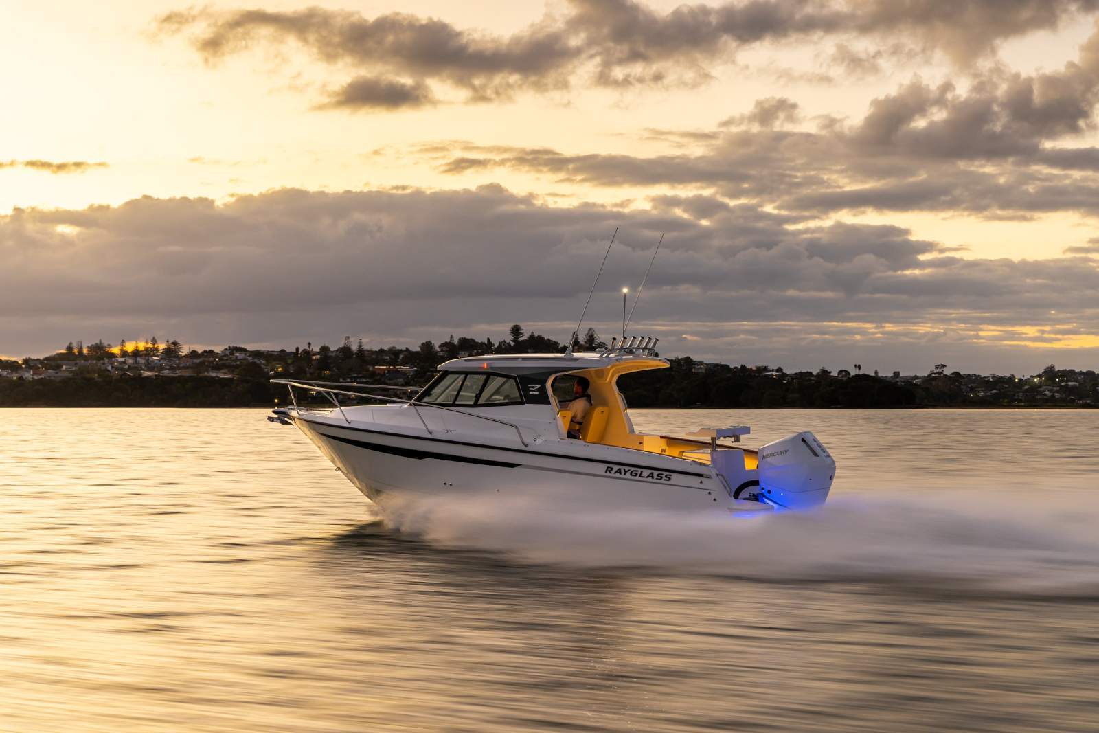 2026 Rayglass Legend 2700 | Boat Research | Yachthub
