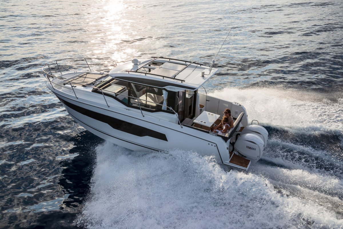 2026 Jeanneau Merry Fisher 895 S2 | Boat Research | Yachthub