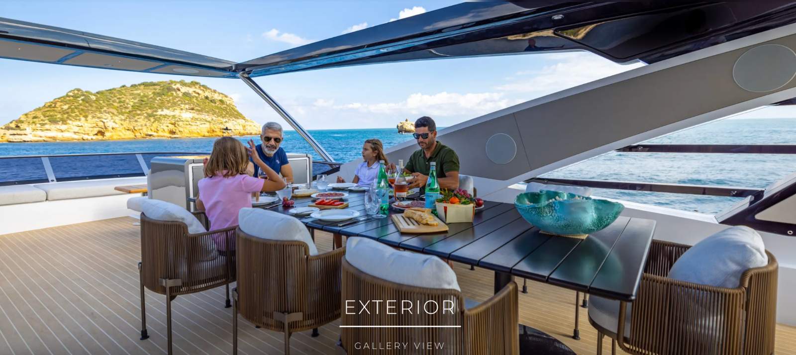 2025 Sunseeker Ocean 90 | Boat Research | Yachthub
