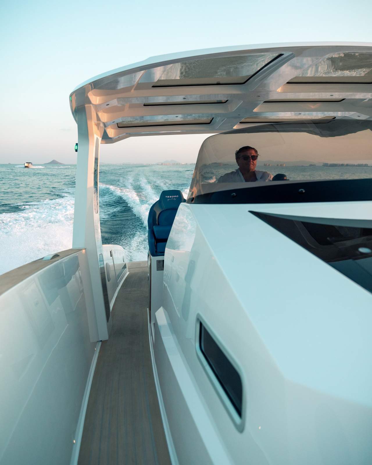 2025 Tesoro T40 | Boat Research | Yachthub
