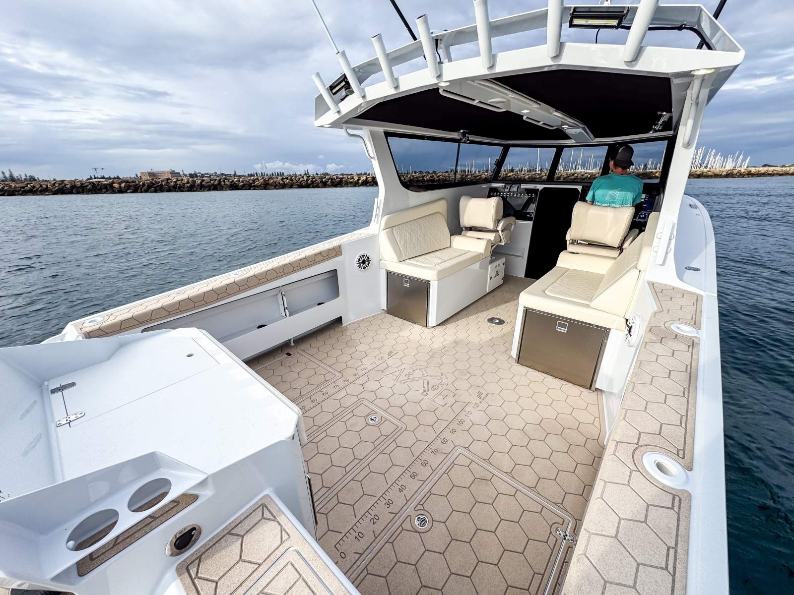 2026 Ascent Marine Axe 80 | Boat Research | BoatsOnline