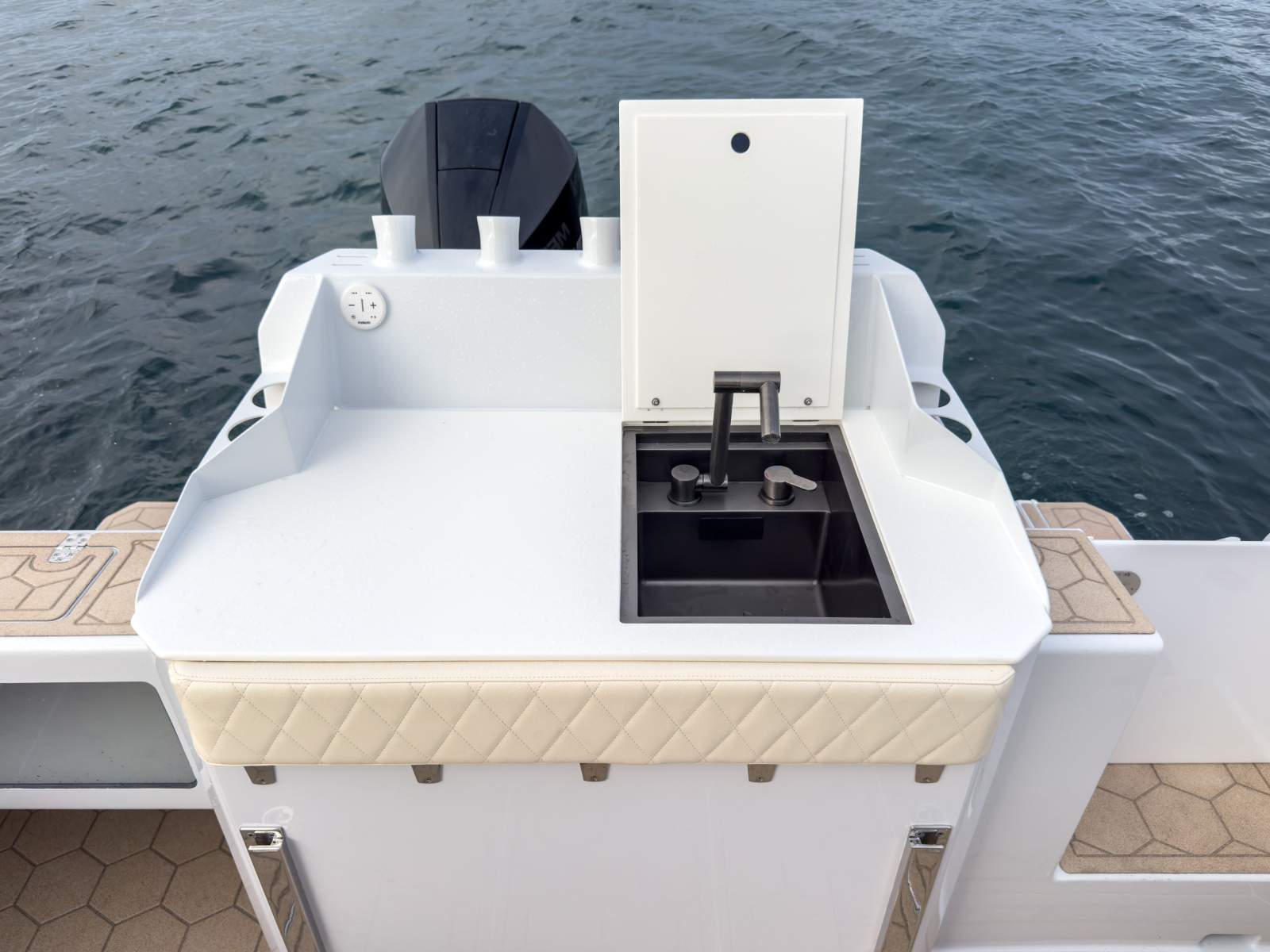 2026 Ascent Marine Axe 80 | Boat Research | Boats Online