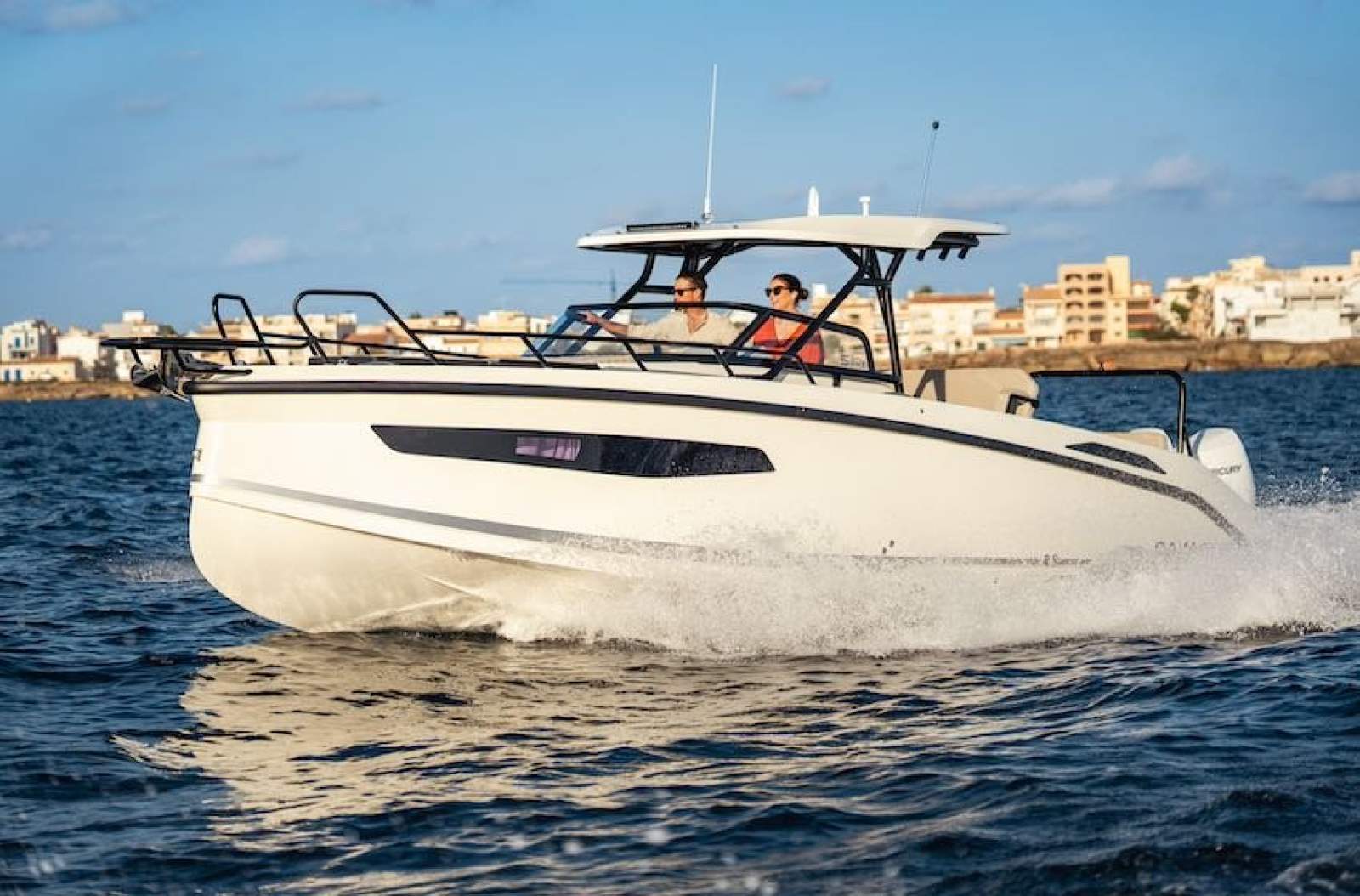 2026 Navan S30 | Boat Research | BoatsOnline