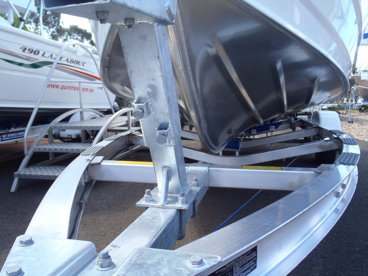 2016 Quintrex 490 Fishabout | Boat Research | Yachthub