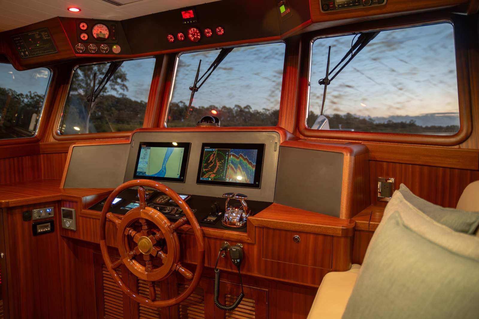 2026 Selene 49 Explorer | Boat Research | BoatsOnline