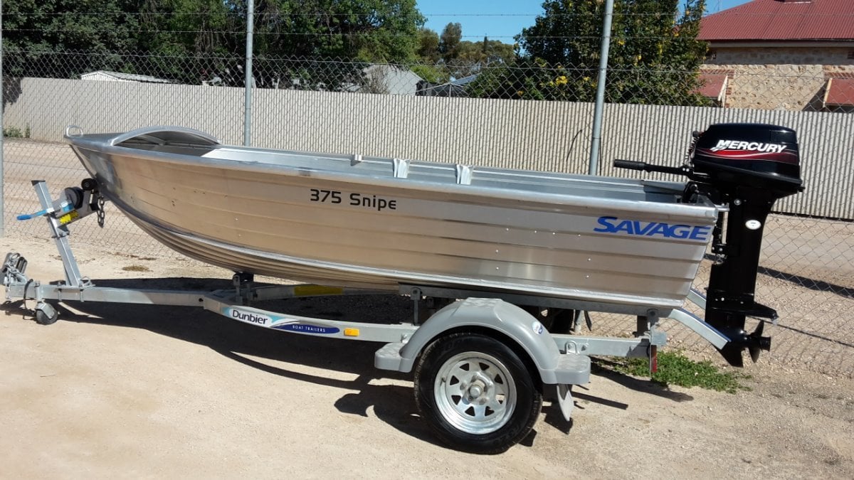 2015 Savage 375 Snipe | Boat Research | Boats Online