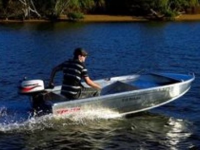2015 Stacer 319 Proline | Boat Research | BoatsOnline