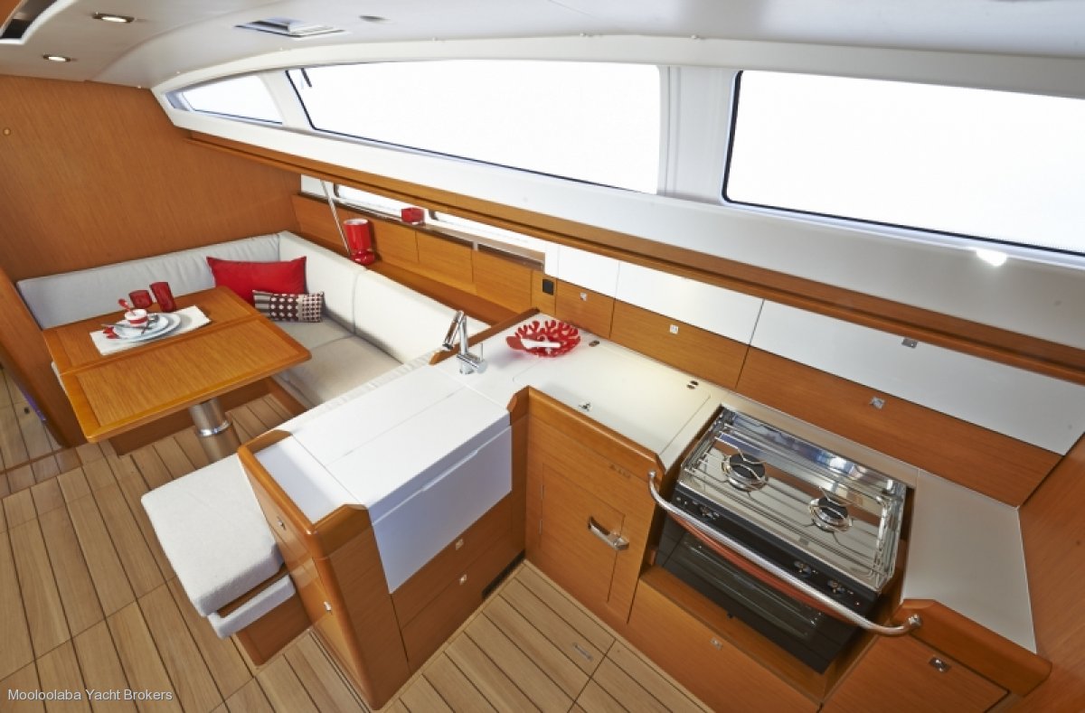 2016 Jeanneau Sun Odyssey 41ds | Boat Research | Yachthub