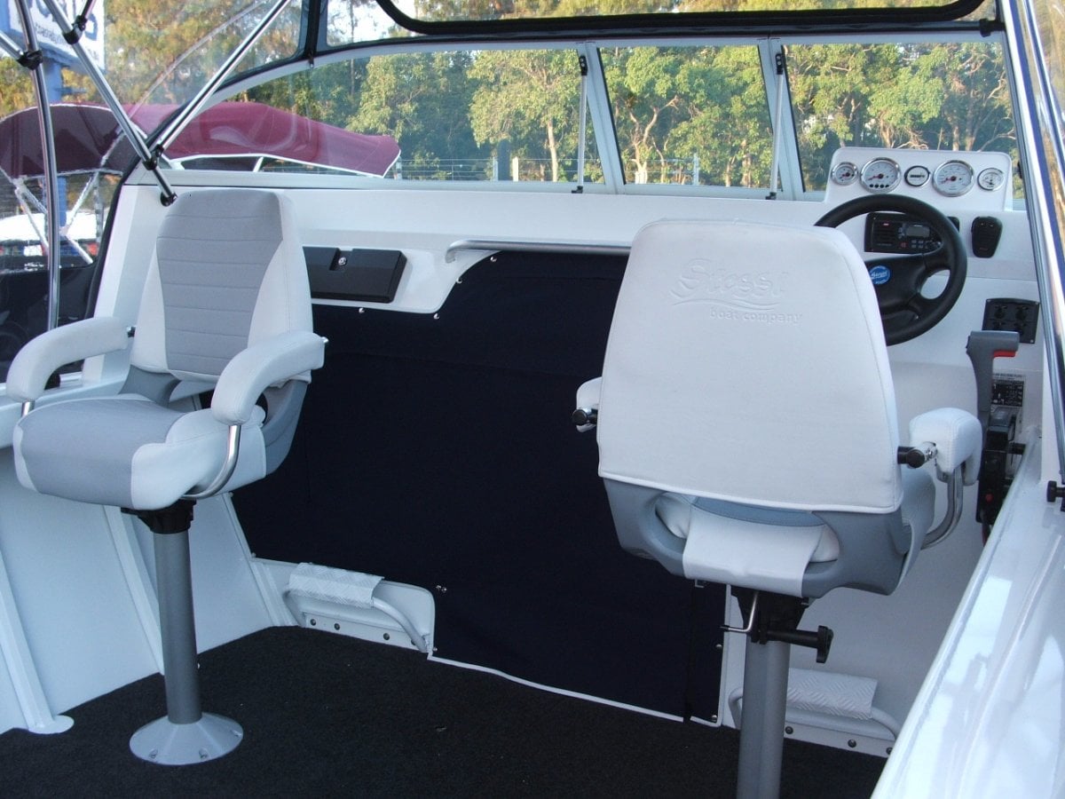 2016 Stessl 560 Seahawk Half Cabin | Boat Research | Yachthub