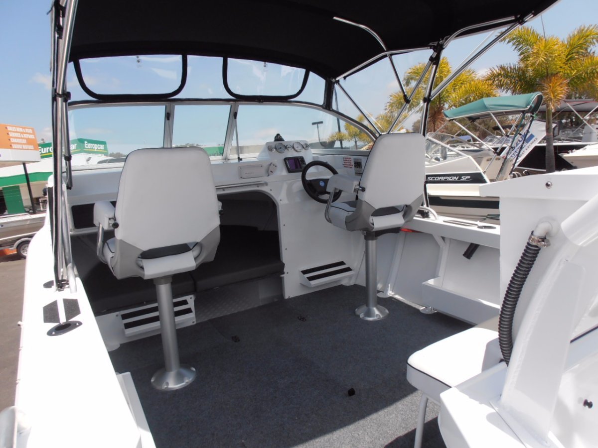 2016 Stessl 530 Seahawk | Boat Research | Boats Online