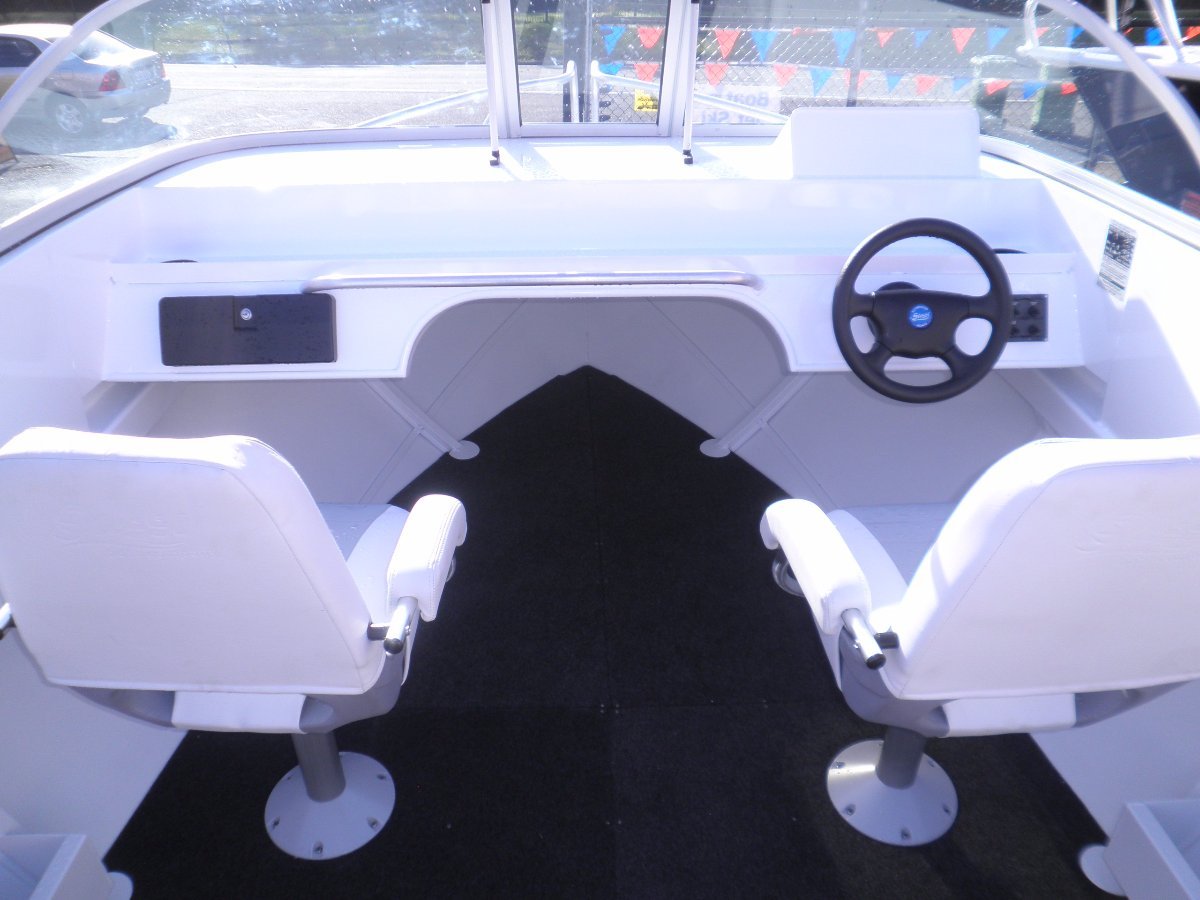 2016 Stessl 480 Seahawk | Boat Research | Boats Online